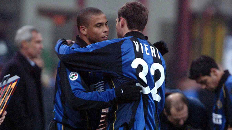 Christian Vieri: un toro enamorado de la redonda - Apuntes de Rabona